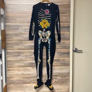 Too Fast | Intimates & Sleepwear | Too Fast Cirque Skeleton Footed One ...